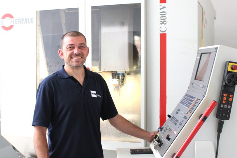 CNC-FRÄSER ANGESTELLT – HIN Feinmechanik GmbH